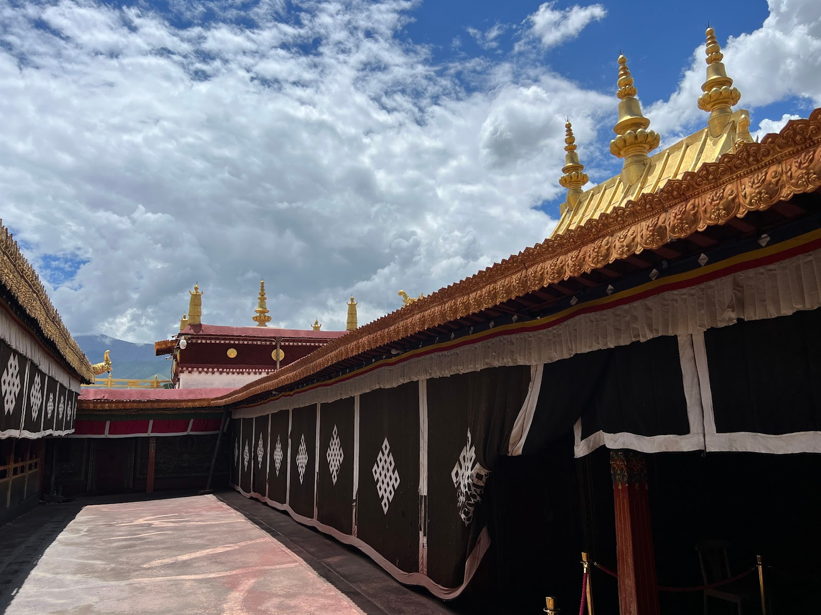jokhang temple monastery